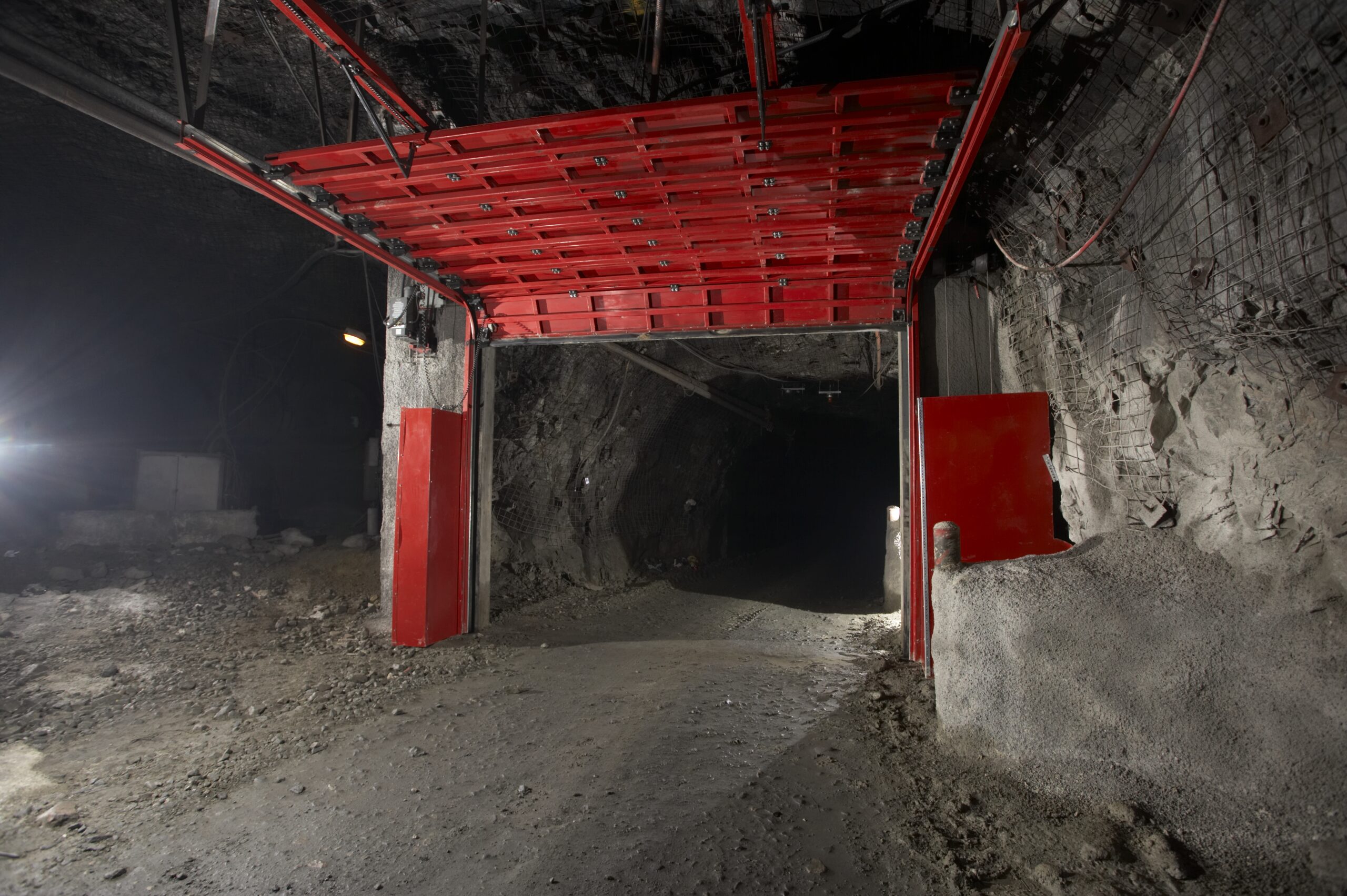 High Pressure Steel Sectional – Mining Ventilation Doors and Systems | Provincial Doors Inc.